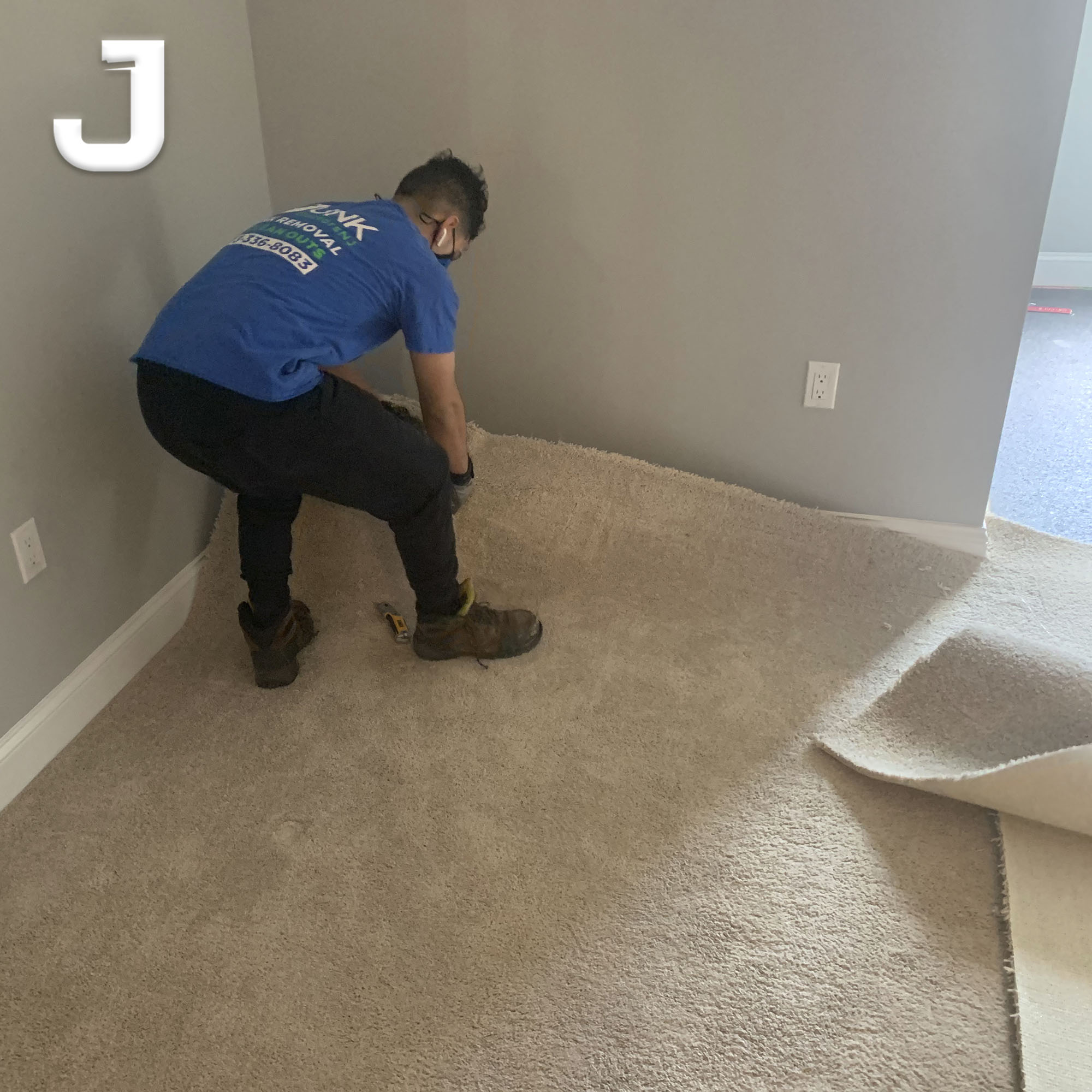 Carpet Removal: The Easy Way! - JunkDoctorsNJ Blog