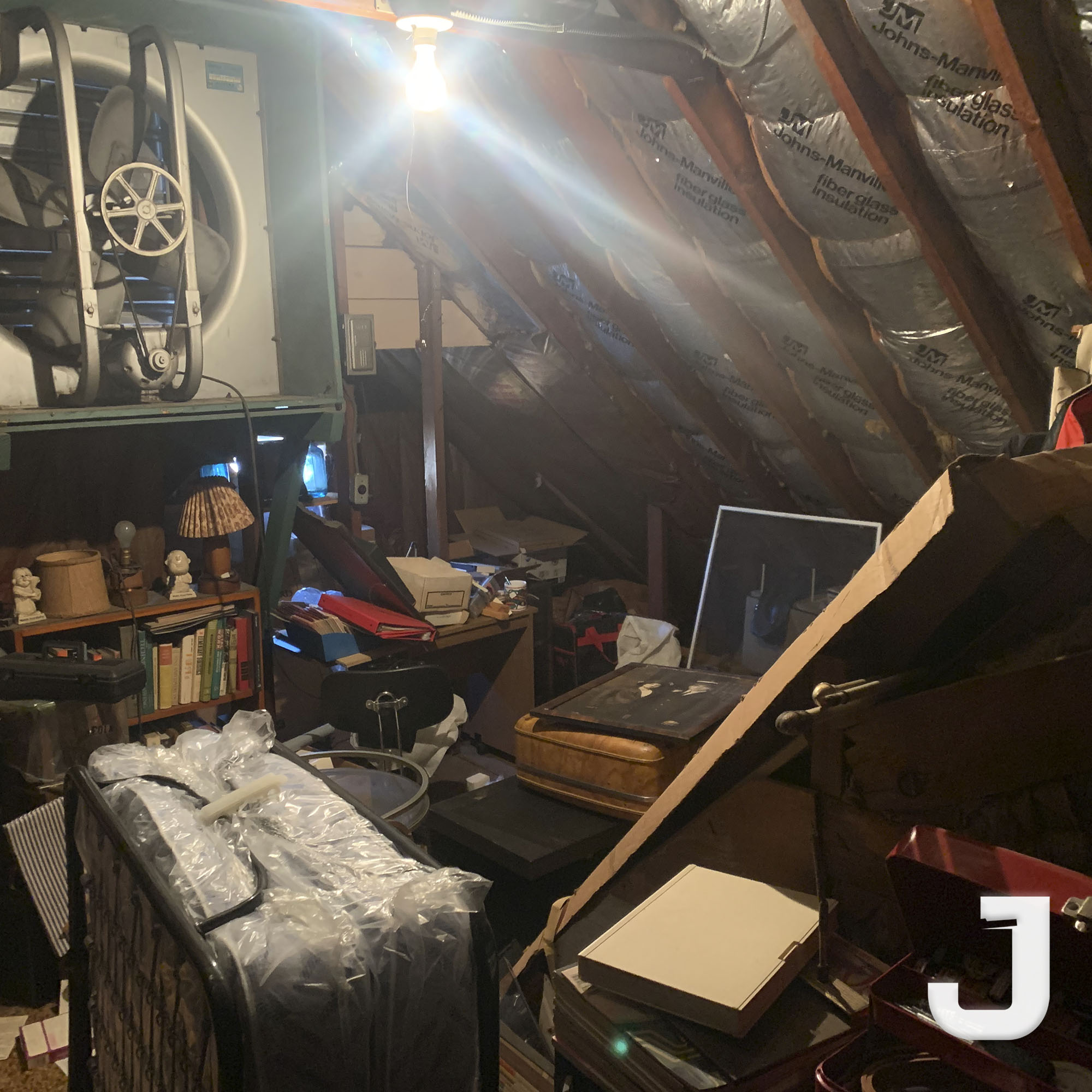 10 things you should get rid of during your attic cleanout ...